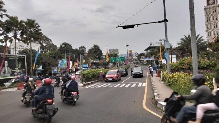 Libur Akhir Pekan, Sore Ini Arus Lalu Lintas Simpang Gadog Puncak Bogor Normal - Tribunnewsbogor.com