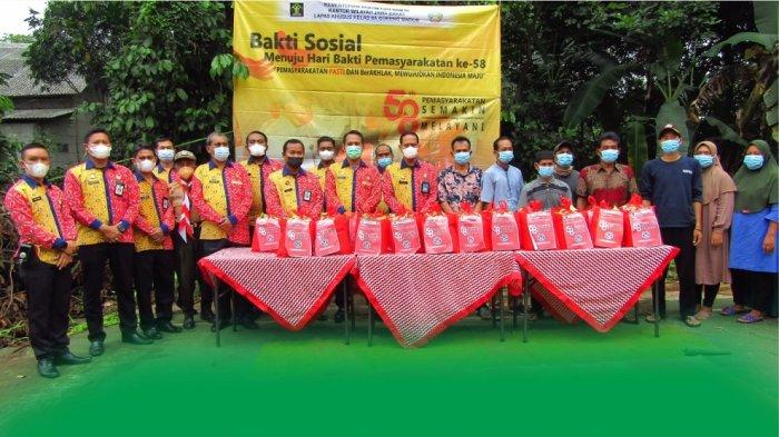 Berkah Ramadhan, Jajaran Lapas Khusus Gunung Sindur Blusukan ke ... Berkah Ramadhan, Jajaran Lapas Khusus Gunung Sindur Blusukan ke ...