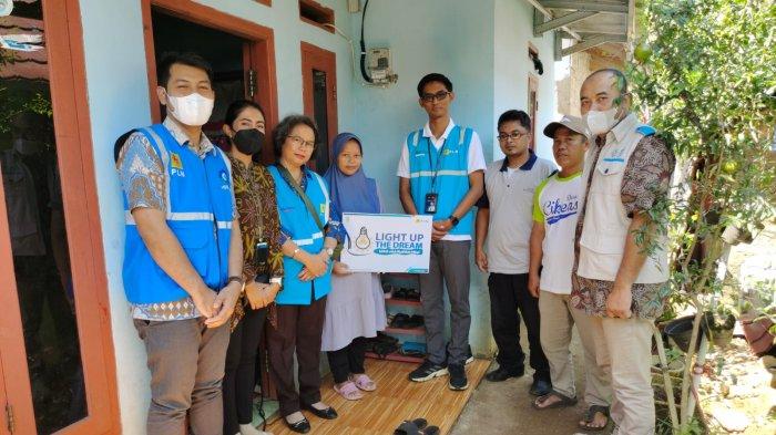PLN Luncurkan Program Light Up The Dream, 15 Pelanggan Tak Mampu Kini Punya Listrik Sendiri ...