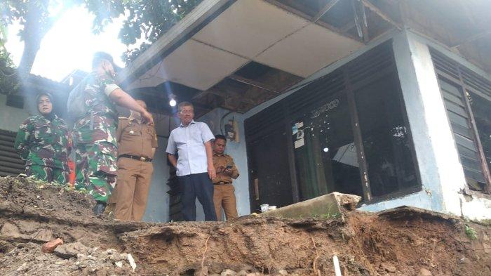 Longsor di Dramaga Bogor Imbas Cuaca Buruk Merusak Rumah, Kerugian Rp 300 Juta - Tribunnewsbogor.com