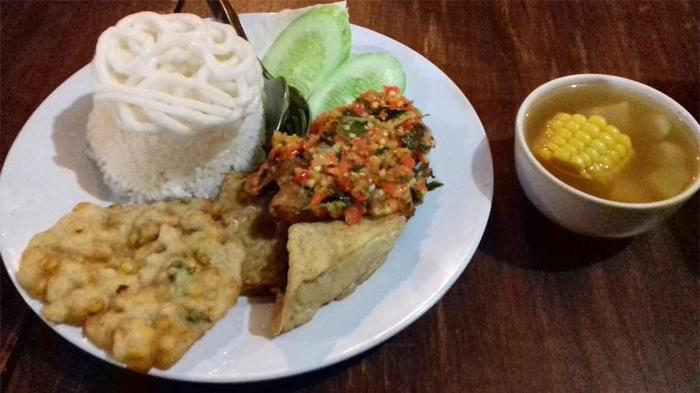 Yuk Makan di Resto Mbah Jingkrak, Rasakan Sensasi Menu Pedas Nikmatnya ...
