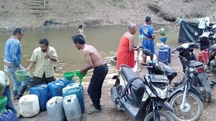 Dilanda Kemarau, Warga Babakanloa Cariu Bogor Kesulitan Air Bersih, Berwudhu di Masjid Pun Susah ...