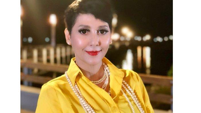 Jarang Terkspos Media, Begini Kebersamaan Meriam Bellina Dengan Dua ...