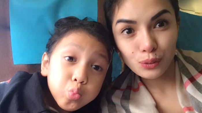 Romantisnya Nikita Mirzani Tulis Ucapan Ultah Untuk Sang Anak, Lolly Cuek Cuma Balas Pakai Dua ...