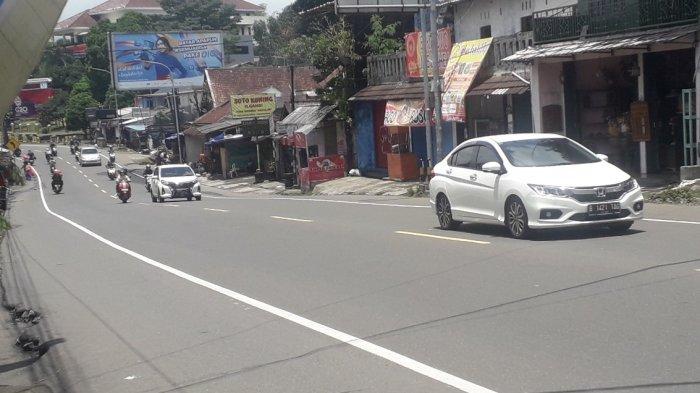 Jalan Raya Puncak Berlaku One Way Arah Jakarta Siang Ini, Begini Kondisinya - Tribunnewsbogor.com