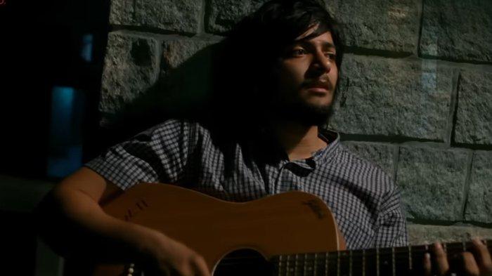 Kunci Gitar dan Lirik Lagu India Give Me Some Sunshine - Sharman Joshi ...