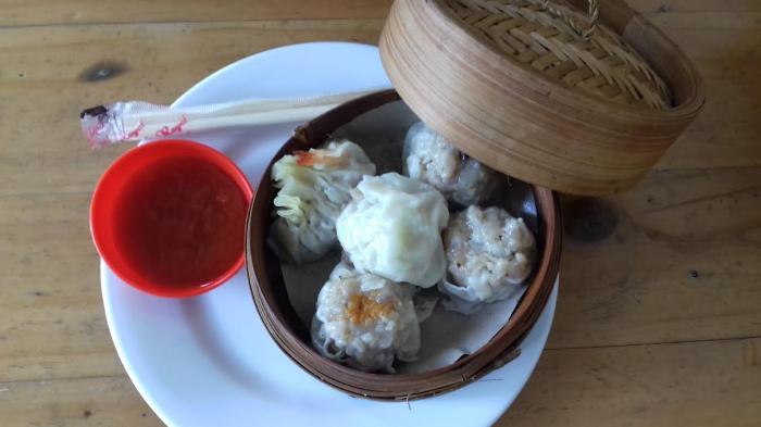 Nikmatnya Dimsum Kombinasi Lima Rasa, Menu Andalan Pak Ewok Express ...