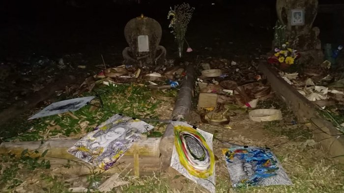 Seniman Ini Gelar Pameran Lukisan Untuk Makhluk Gaib, Ini Cerita ...