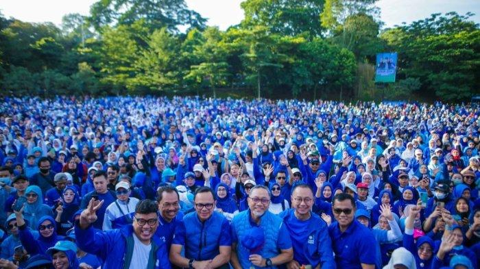 Lapangan Sempur Kota Bogor Mendadak Biru Pagi Tadi, Begini Ceritanya ...