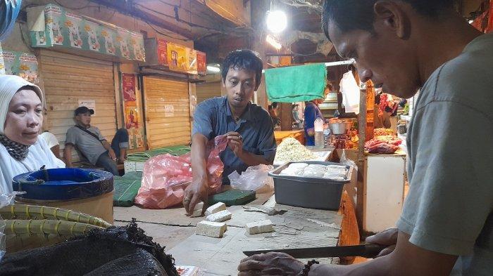 Kembali Berjualan, Pedagang Tahu dan Tempe di Pasar Bogor Naikkan Harga ...