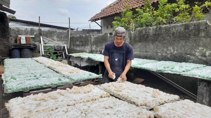 Mengintip Dapur Manisan Pala Khas Bogor yang Berdiri Sejak 1971, Tetap ...