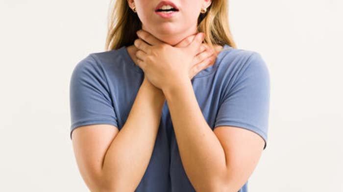 Waspada Bahaya Makan Sambil Bicara, Catat Cara Pertolongan Pertama ...