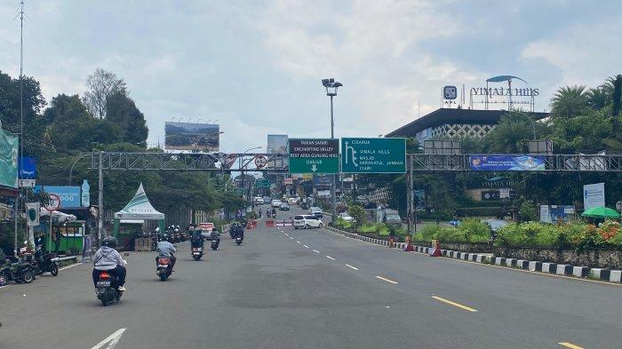 Ada 30.000 Kendaraan Lintasi Kawasan Puncak Bogor, One Way Arah Jakarta Diterapkan Siang Hari ...