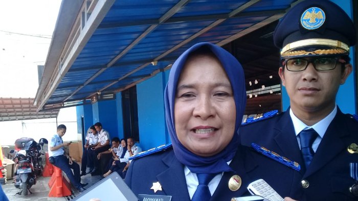 Diluncurkan Akhir Bulan Ini, Angkot Modern Bakal Saingi Angkot ...