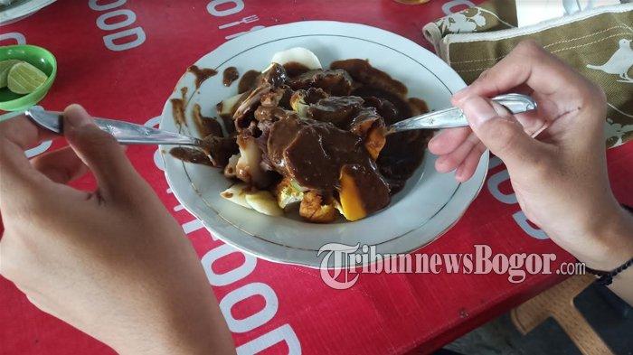 Rujak Cingur, Kuliner Khas Surabaya yang Suguhkan Irisan Moncong Sapi ...