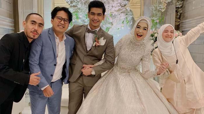 Tak Mau Kalah dengan Ayus dan Nissa Sabyan, Ririe Fairus Pamer Keakraban Bareng Cowok Tampan Ini ...
