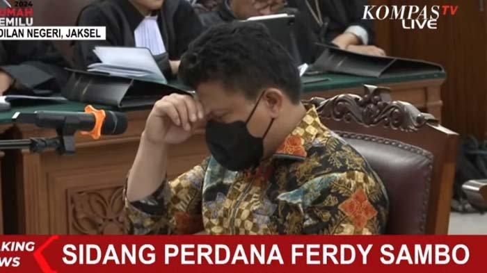 Ferdy Sambo Rupanya Sempat Ditodong Pistol, Bukan Oleh Brigadir J Tapi ...