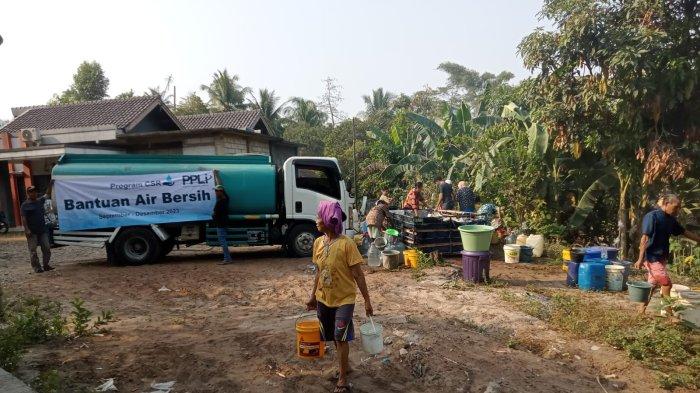 Kekeringan Berkepanjangan, Warga Desa Nambo Bogor Dapat Bantuan 320 Ribu Liter Air Bersih ...