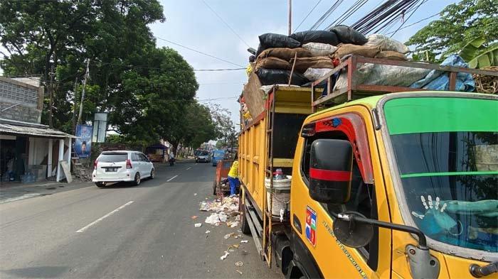 Mirisnya Kota Bogor Peraih 2 Piala Adipura Usai Sopir Truk Sampah Mogok Kerja, Mahasiswa ...