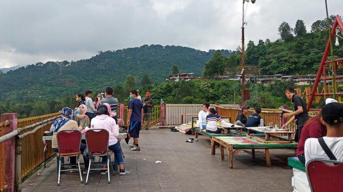 Suasana Wisata Riung Gunung Puncak Bogor di Tengah Pandemi ...
