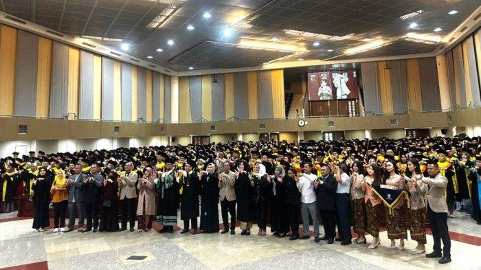 Wisuda Universitas Terbuka Bogor Berlangsung Meriah, Dibuka dengan ...