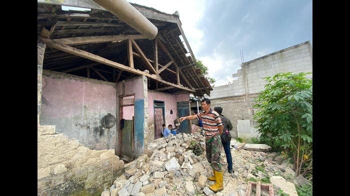 Cerita Warga KBB Rasakan Dahsyatnya Gempa Garut, Tembok Rumah Ambruk ...