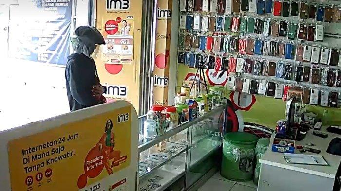 Aksi Tak Senonoh Pria di Tasikmalaya, Masturbasi di Depan Toko Hape ...