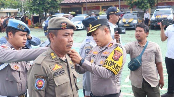 Operasi Ketupat Lodaya 2025 Dimulai, Kapolres Indramayu Pastikan Mudik Aman - Tribuncirebon.com