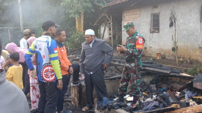 Diduga Akibat Korsleting Listrik, Rumah Warga di Ciambar Sukabumi Ludes Terbakar - Tribuncirebon.com