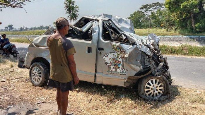 Data, Fakta dan Kronologi Kecelakaan Maut Luxio dan Kereta di Jombang ...