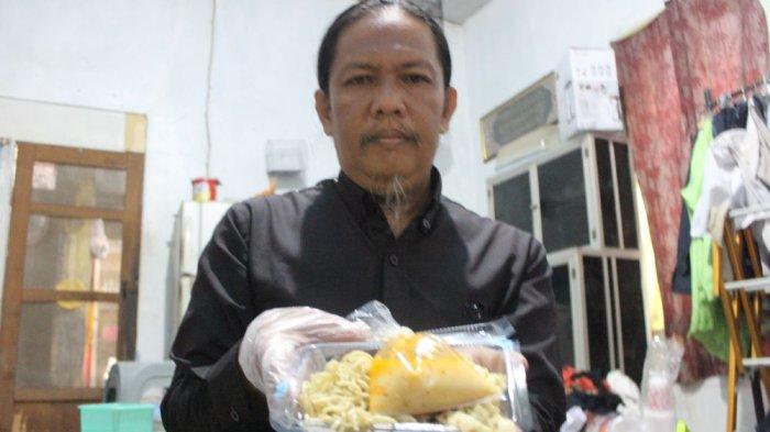 Cerita Iman Pembuat Mie Ragit Khas Indramayu, Usaha Turun-temurun yang ...