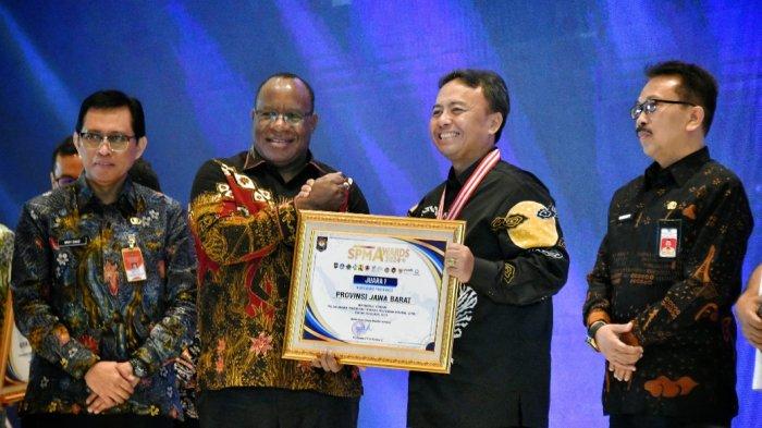 Jabar Raih Penghargaan Sebagai Provinsi Terbaik Pertama Dalam SPM Awards 2024 - Tribuncirebon.com