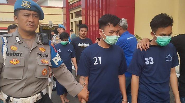 Tampang Pelaku Pengeroyokan Polisi di Bandung yang Videonya Viral ...