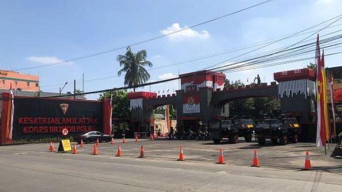 Mobil Rantis Barracuda yang Parkir di Depan Mako Brimob Tempat Ferdy ...