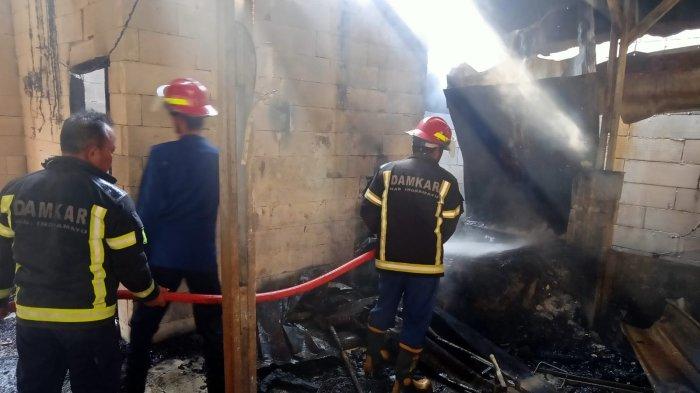 Kebakaran Hebat Melanda Pabrik Tahu di Indramayu, Pemilik Alami Kerugian Hingga Rp 330 Juta ...