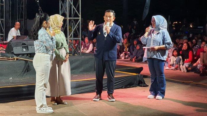 Penjabat Bupati Majalengka Bersyukur Malam Tahun Baru 2025 Berlangsung Ramai dan Kondusif ...