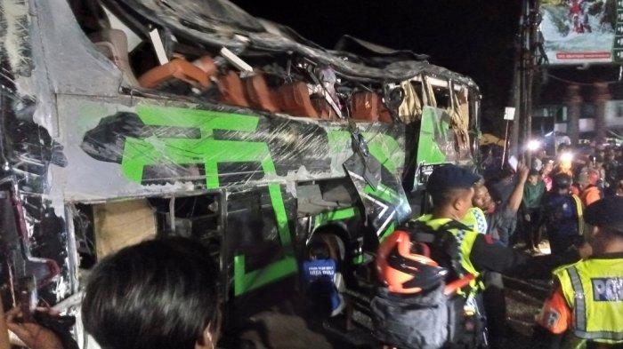 Update Kecelakaan Maut di Ciater Subang Libatkan 5 Kendaraan, Korban Tewas Jadi 11 Orang ...