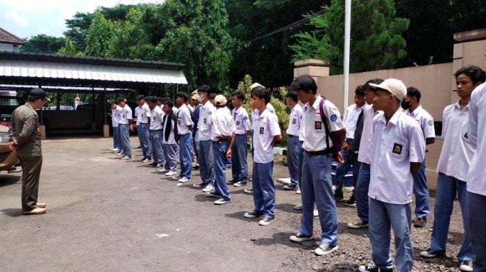 Bolos Sekolah karena Malas Upacara, Ratusan Pelajar di Cirebon Diamankan Satpol PP ...