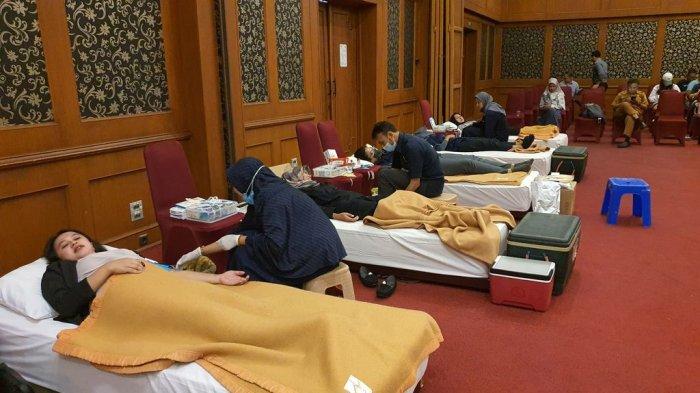 Bentani Hotel Cirebon Ajak Tamu hingga Karyawan Donor Darah, Kumpulkan ... Bentani Hotel Cirebon Ajak Tamu hingga Karyawan Donor Darah, Kumpulkan ...
