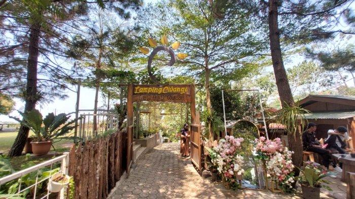 Wisata Baru Lamping Ciwangi, Sensasi Nongkrong di Atas Bukit, Lihat ...