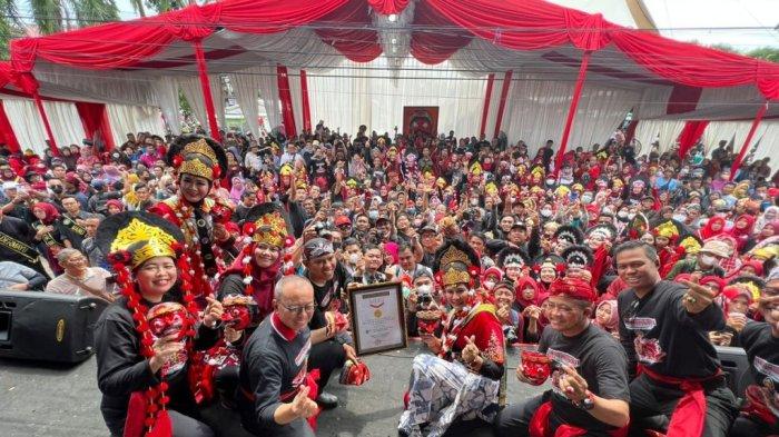 Mengenal Filosofi dan Makna Mendalam Tari Topeng Indramayu, Ternyata ...