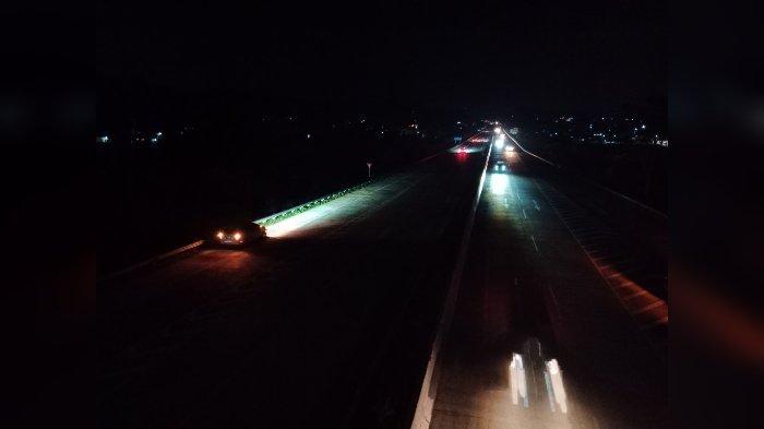 Kondisi Arus Balik Malam Ini di Tol Cisumdawu dan Jalur Arteri Sumedang, Awas Jalanan Licin ...