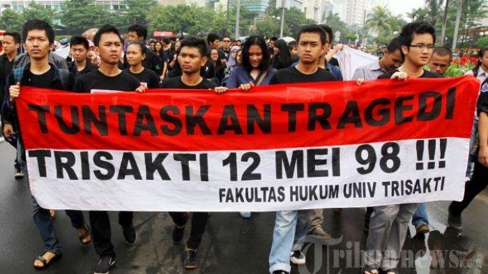 Situasi Jakarta Memanas, Mahasiswa yang Minta Presiden Turun Ditembaki ...