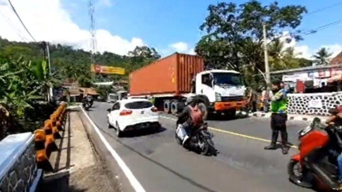 Kecelakaan Beruntun Terjadi di Kawasan Gentong Tasik, Pemudik Bermotor ...