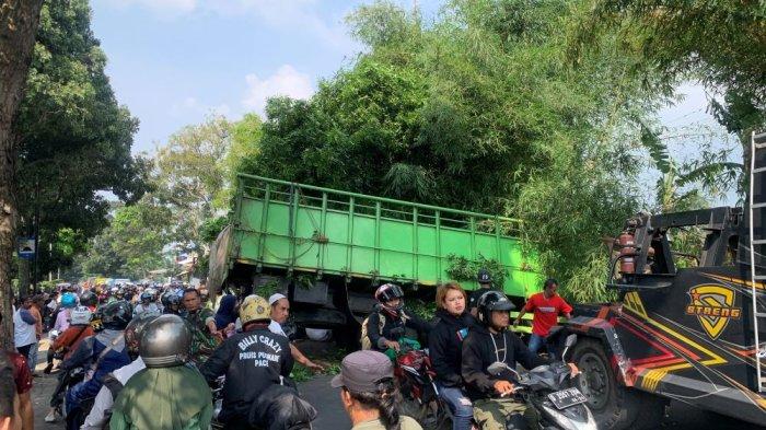 Korban Meninggal Kecelakaan Truk Tronton di Gekbrong Cianjur Belum ...