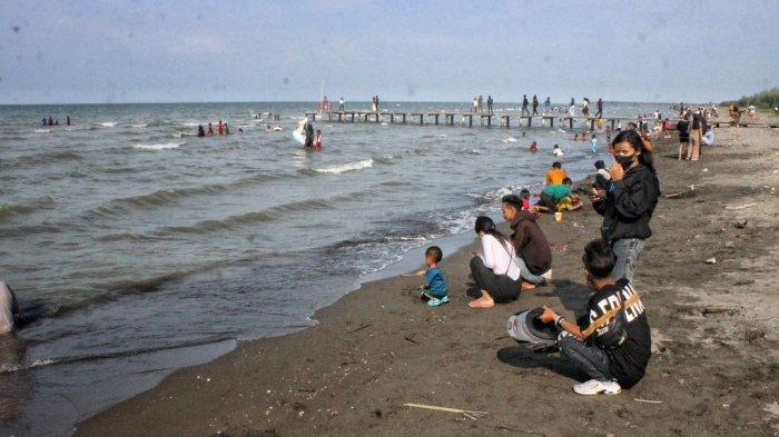Cerita Mistis di Pantai Tiris Indramayu, Konon Ada Sumur Ghaib yang Tak ...