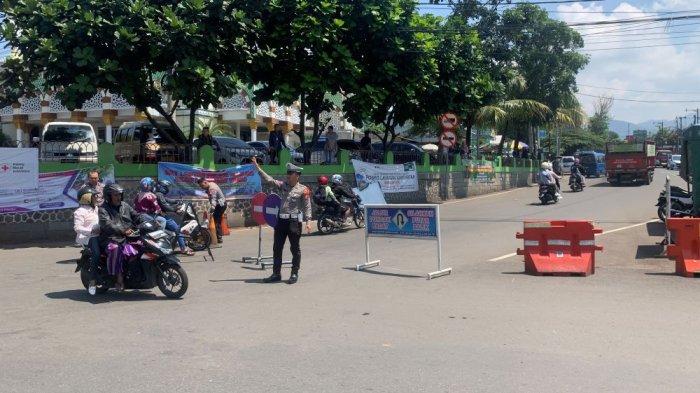 H+3 Lebaran Puncak Padat, Arus Lalu Lintas dari Bandung-Sukabumi Dialihkan ke Jonggol ...