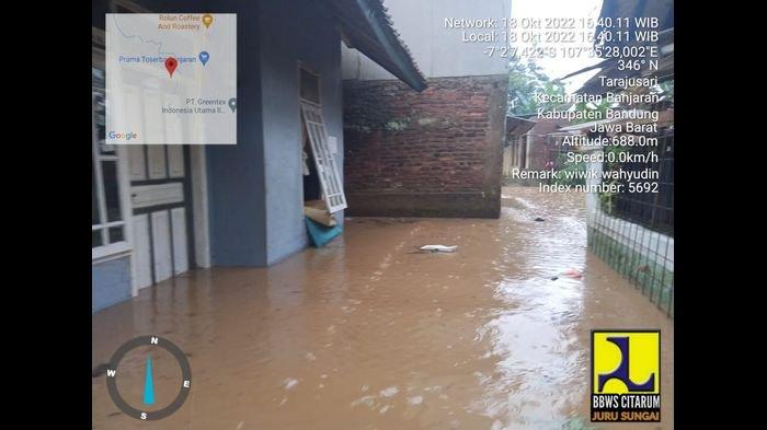 6 RW di Banjaran Bandung Diterjang Banjir, Ketinggiannya Ada yang Mencapai 1,5 Meter ...