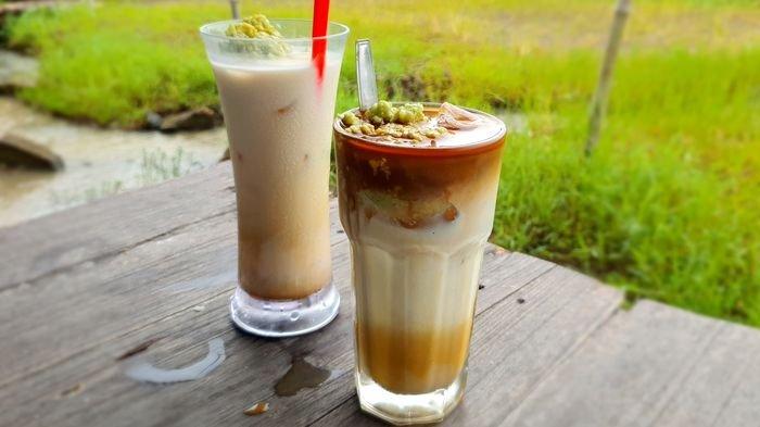 Legitnya Es Kopi Susu Tape Bakung Warung Mimi Sepuh, Paduan Minuman ...