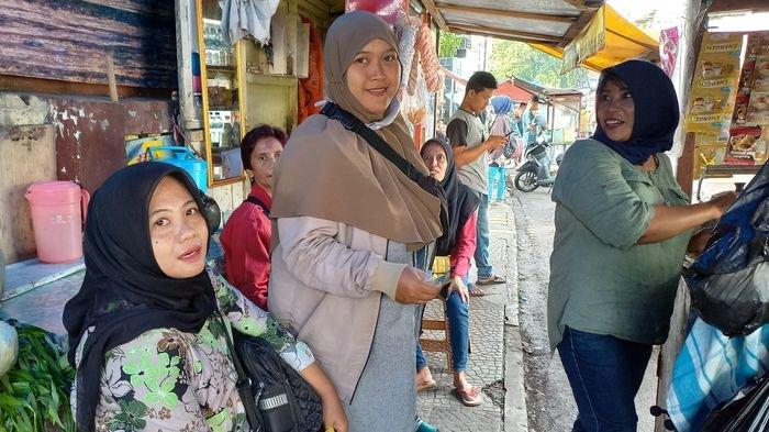 Begini Reaksi Emak-emak di Tasikmalaya yang Sedang Tunggu Anak Sekolah Saat Rasakan Gempa ...